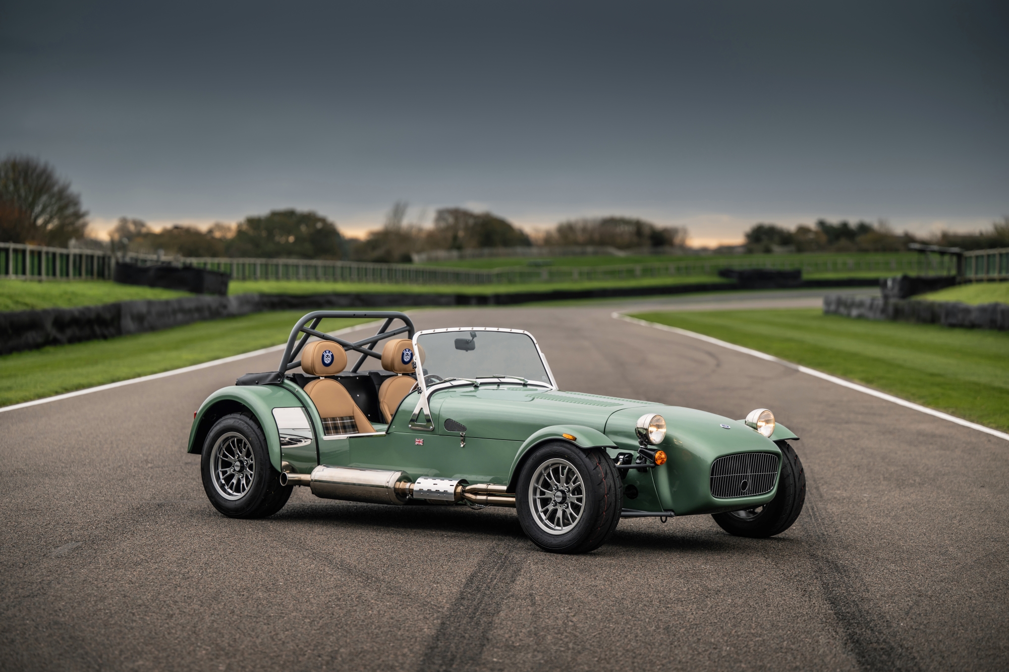 Caterham unveils limited-edition Seven HWM Edition | Caterham